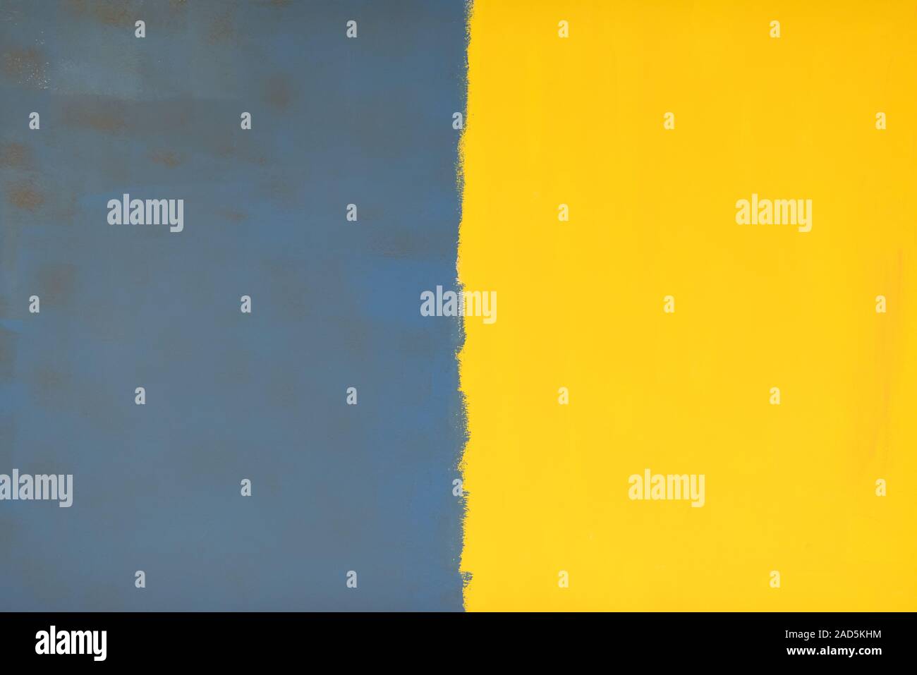 half painted wall Stock Photo - Alamy