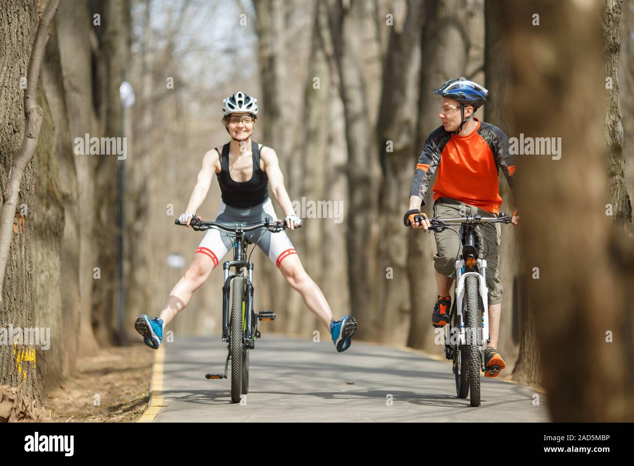 Funny cycling hi-res stock photography and images - Alamy