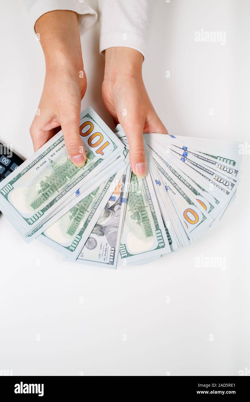Cash money dollar bills counter hi-res stock photography and images - Alamy