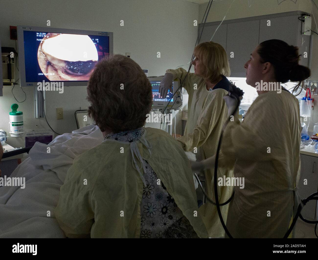 Investigative endoscopy. Gastroenterologist and nursing staff ...
