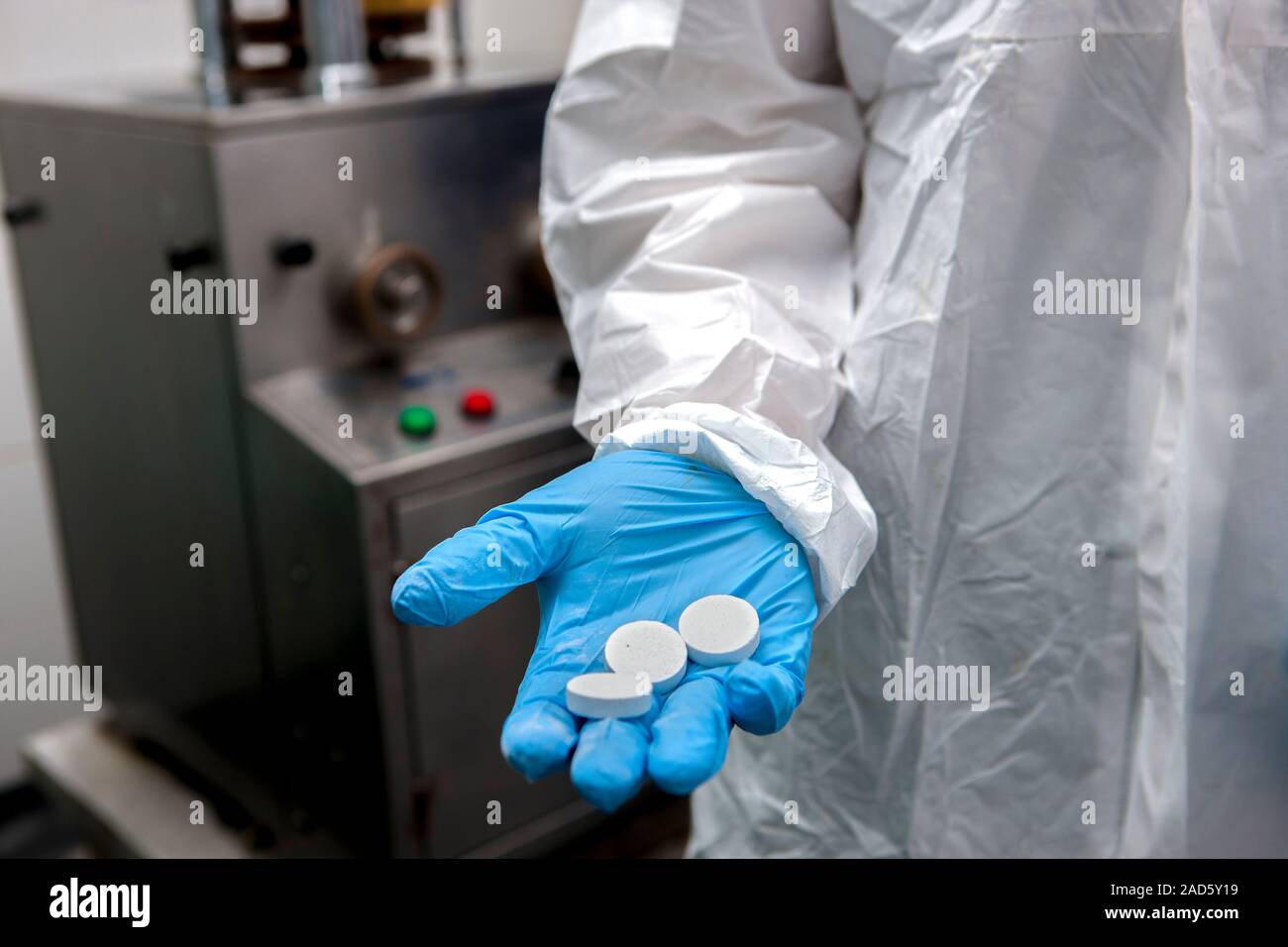 Water purification tablets production. Tablets of sodium ...