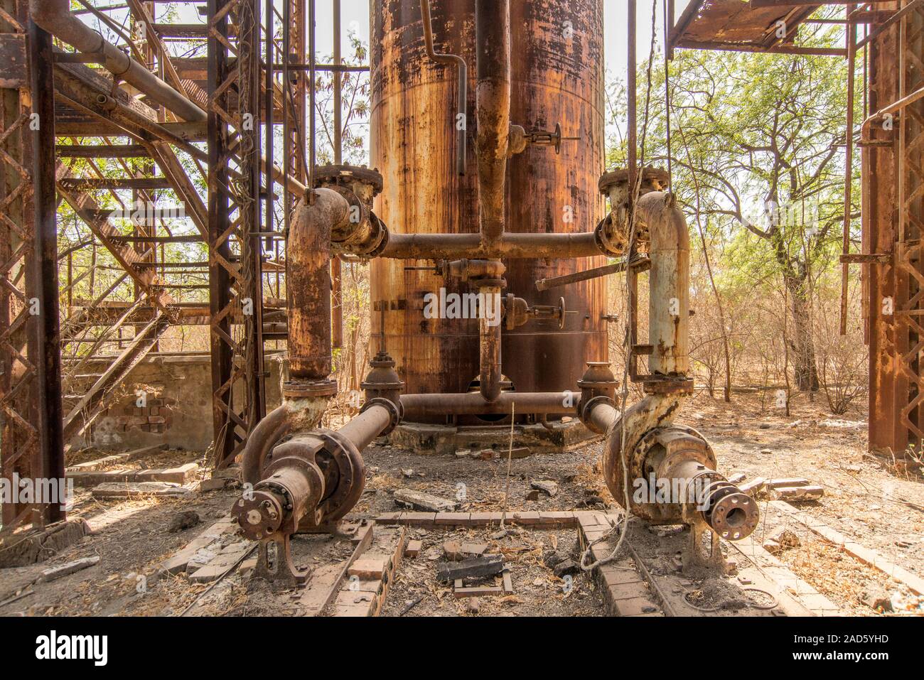 Union Carbide Chemical Plant, Bhopal, India Stock Photo - Alamy