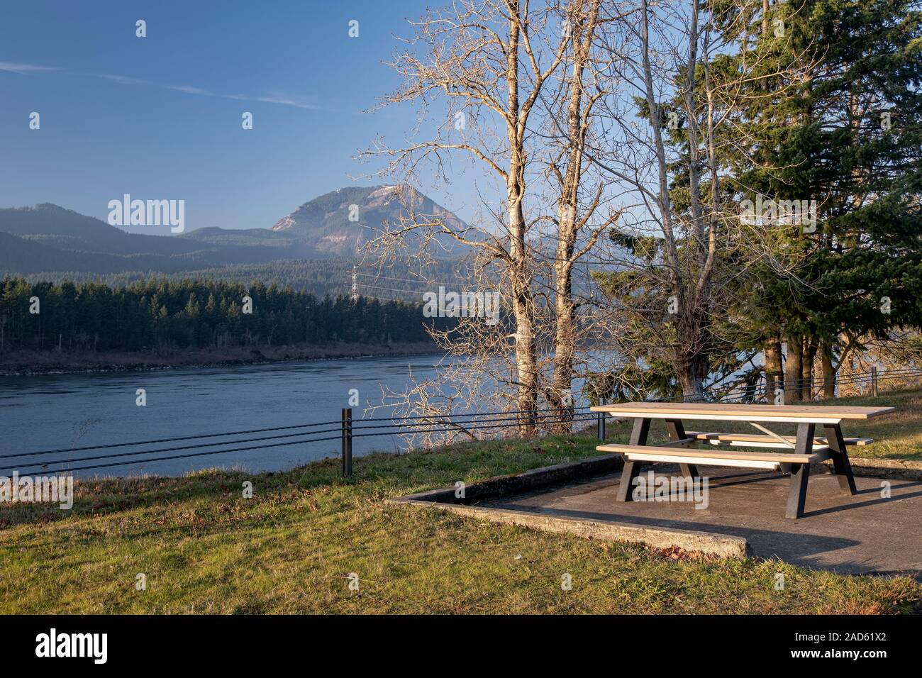 Countryside view with a pivnic bench in Oregon Stock Photo - Alamy