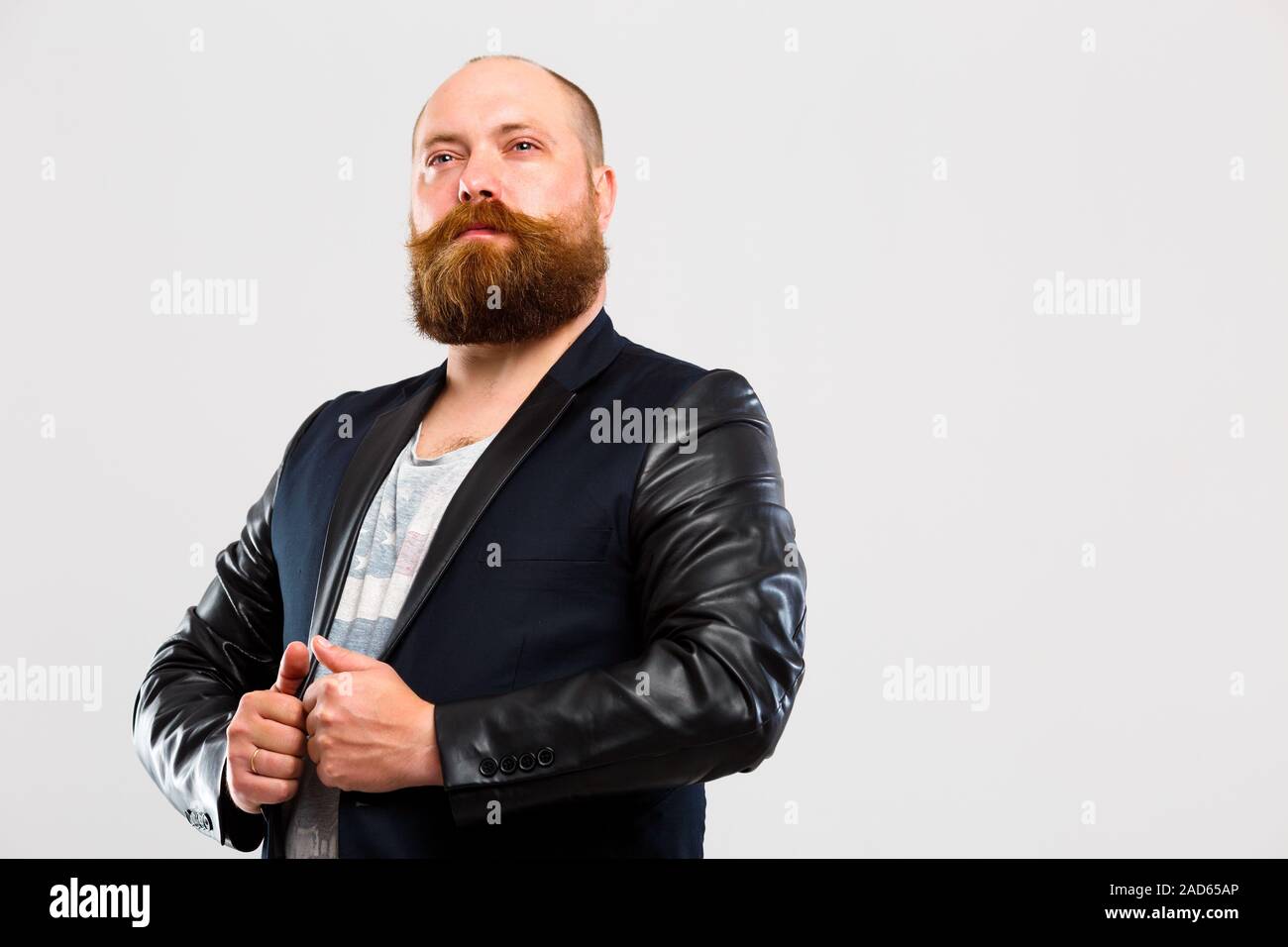 Portrait brutal beard man hi-res stock photography and images - Alamy