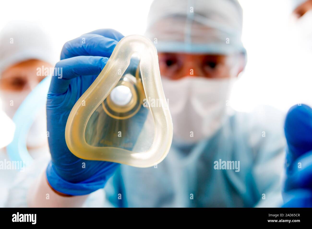 Anaesthesia mask hi-res stock photography and images - Alamy