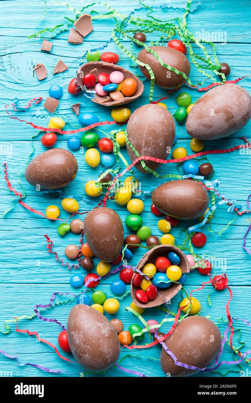 Candy chocolate shell hi-res stock photography and images - Alamy