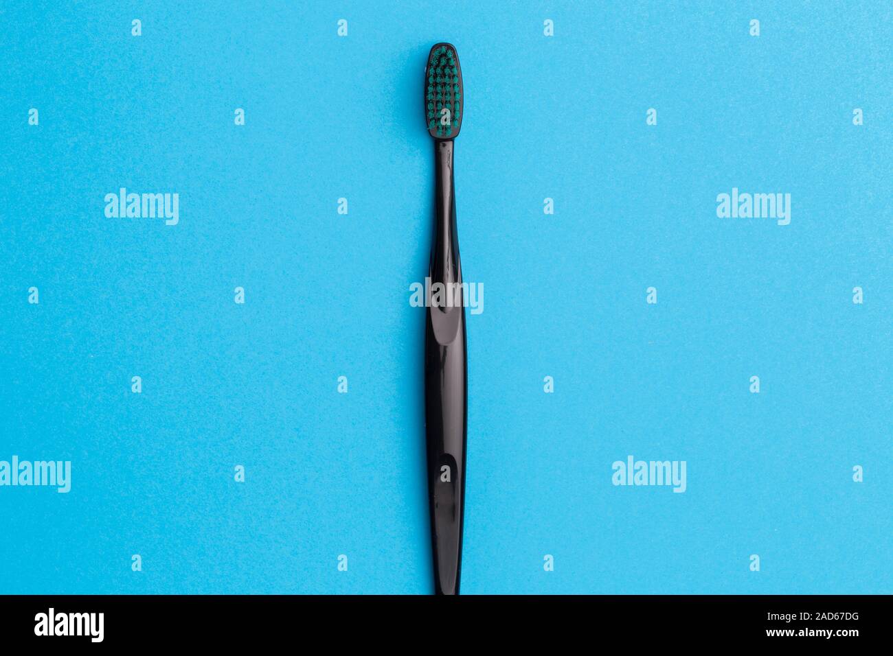 Image of one black toothbrush Stock Photo - Alamy