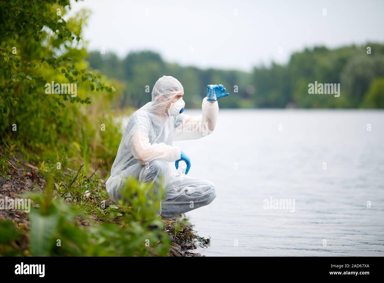 Ecologist hi-res stock photography and images - Alamy