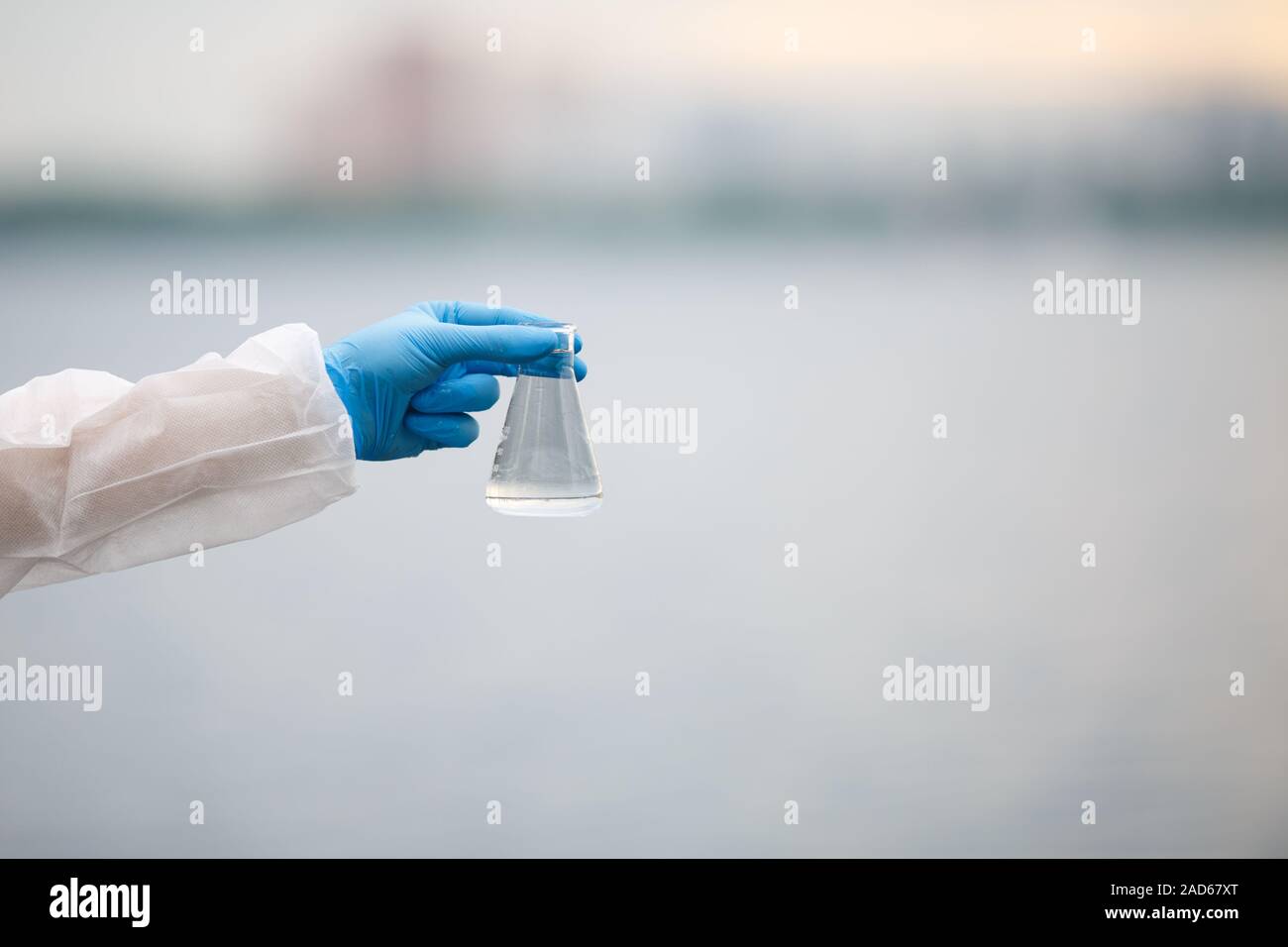 Hand blurred hi-res stock photography and images - Alamy