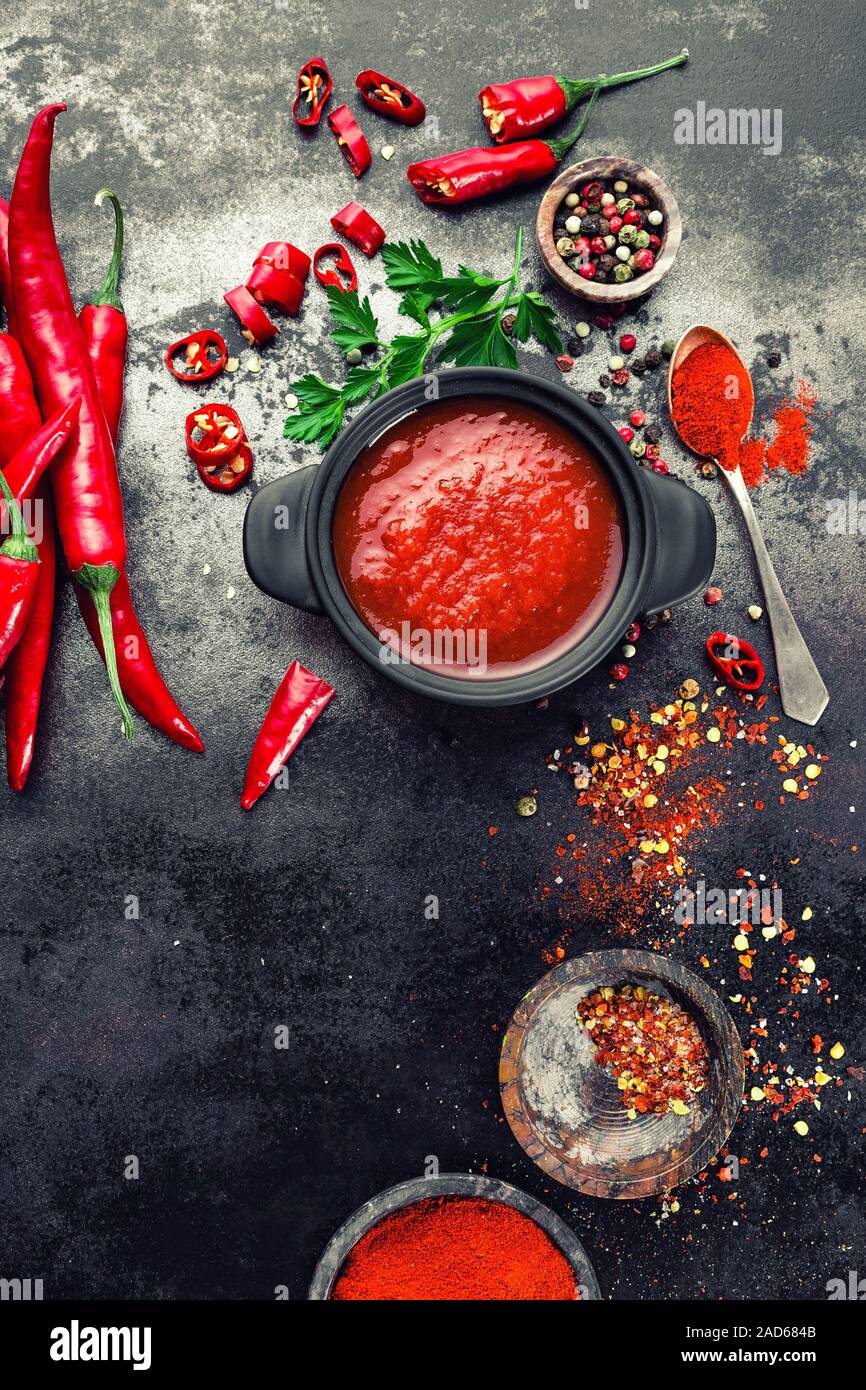 Chili sauce recipe hi-res stock photography and images - Alamy