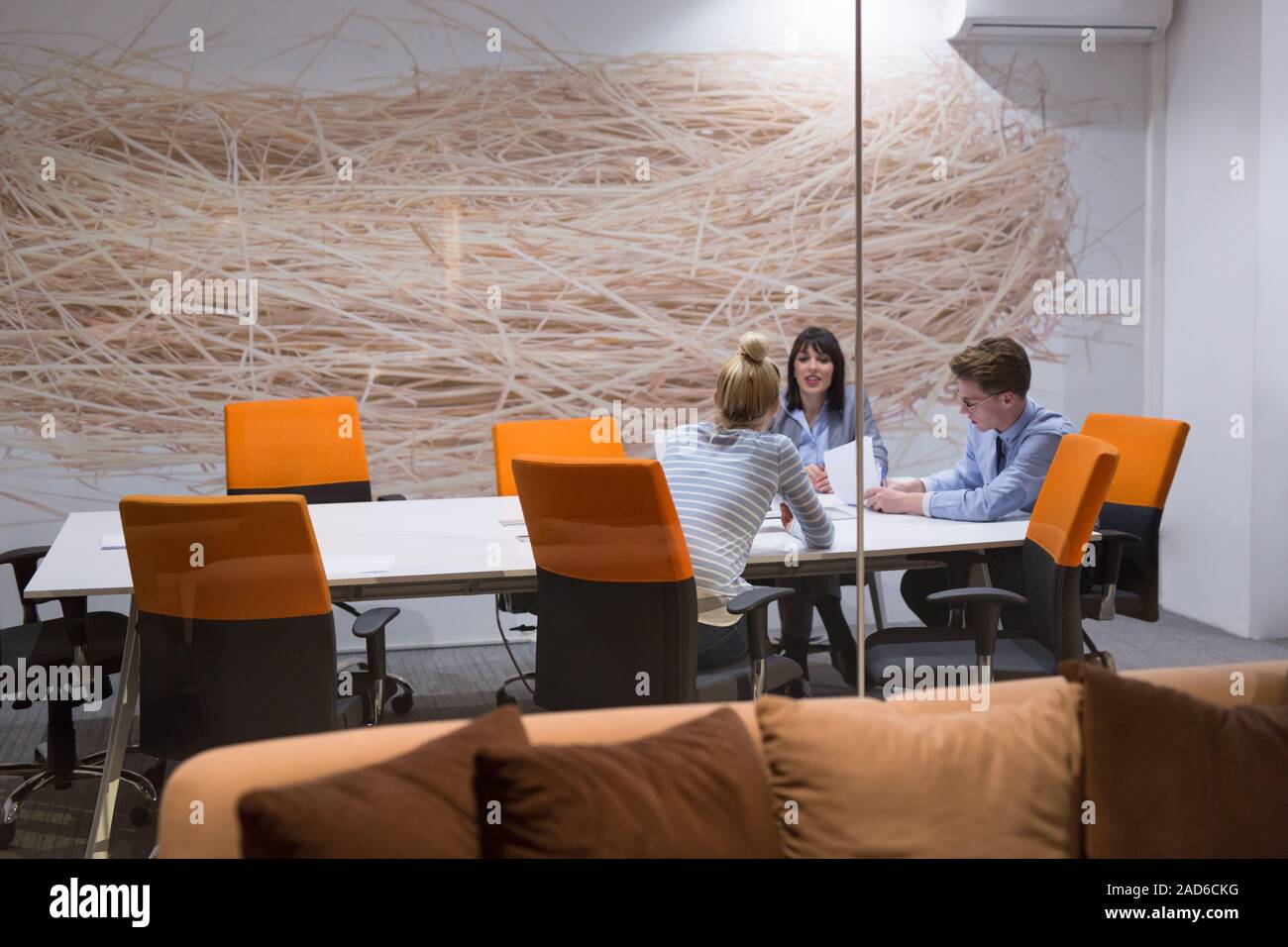 Team building seminar hi-res stock photography and images - Alamy