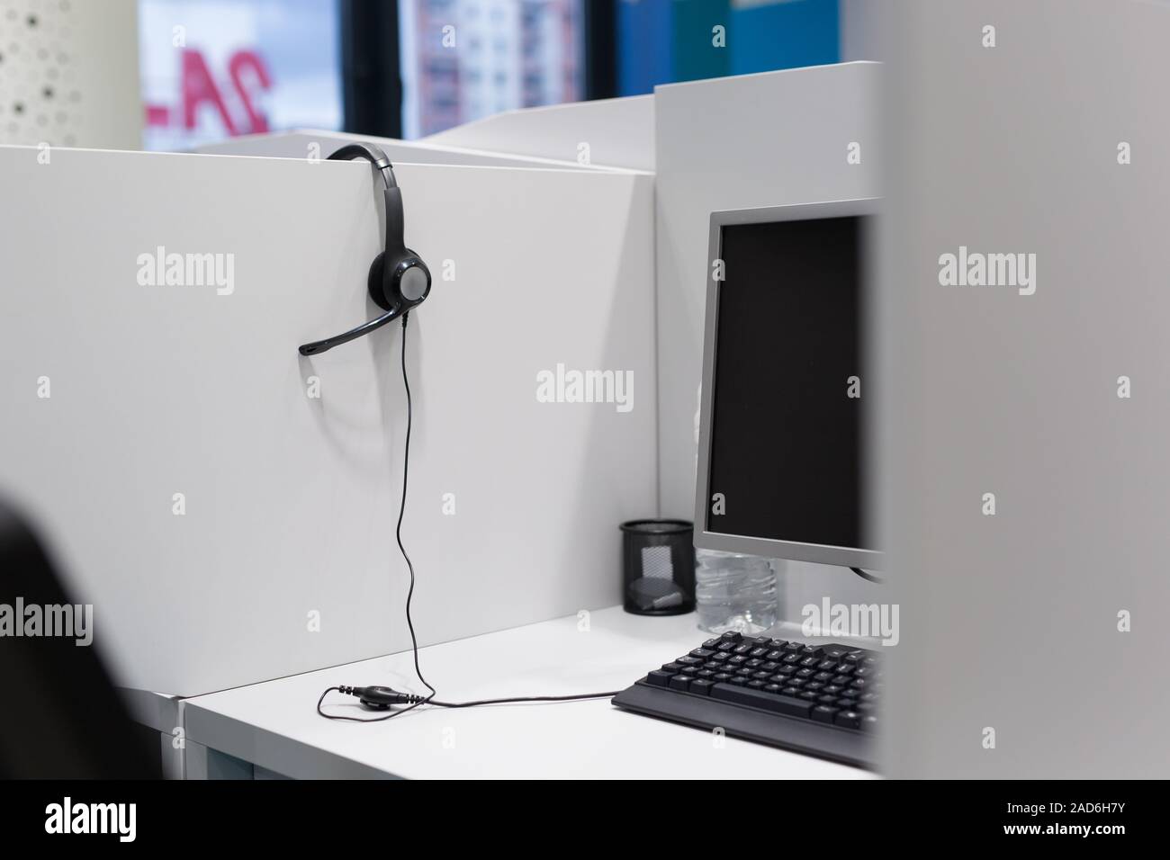 empty call center office Stock Photo - Alamy