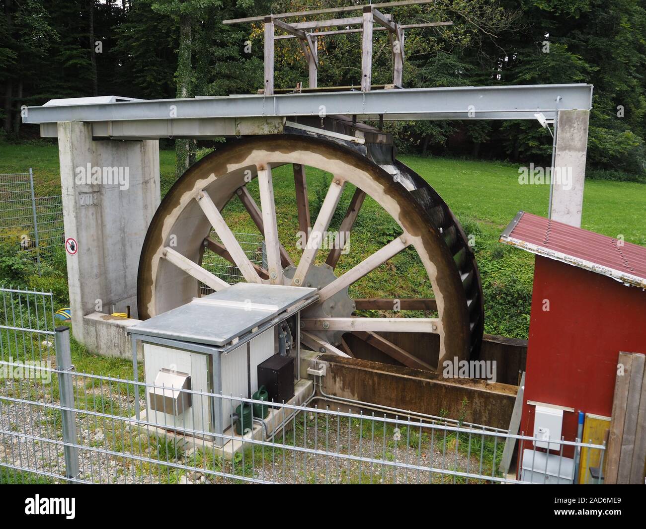 Water wheel to generate electricity Stock Photo - Alamy