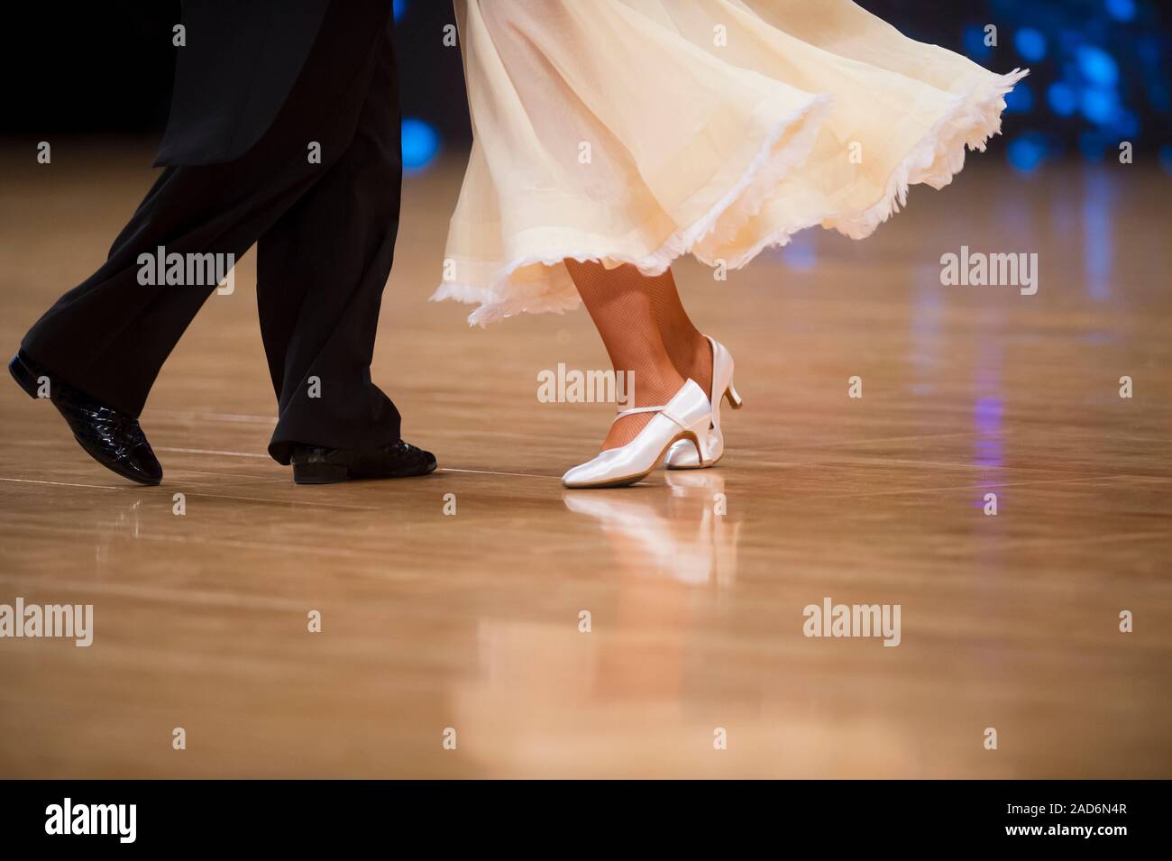 Couples Dancing Feet Photography
