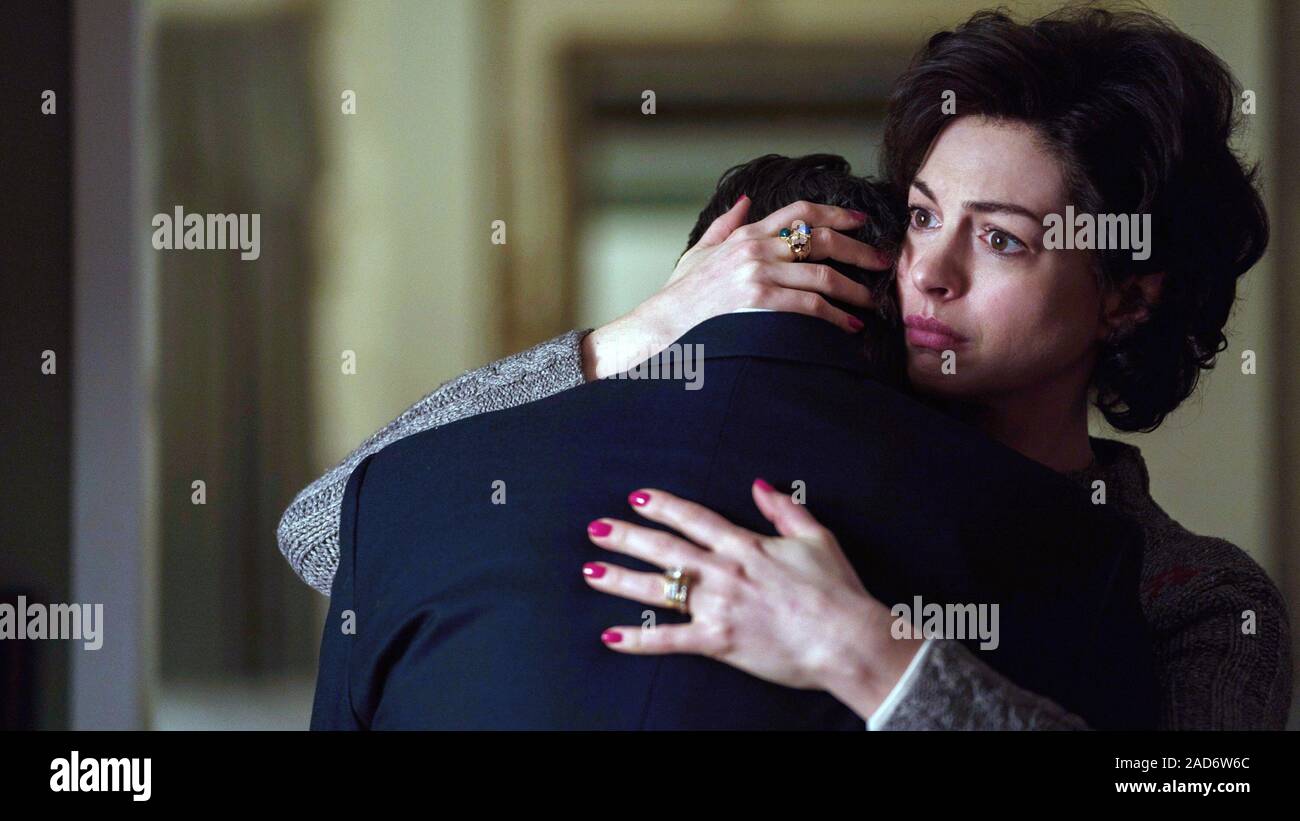 DARK WATERS, Anne Hathaway, 2019. ph: Mary Cybulski / © Focus Features ...