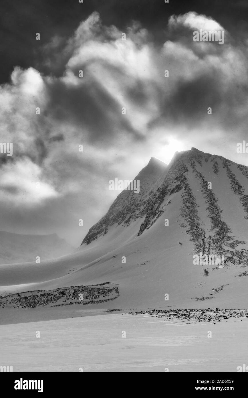 Image snow drift in Black and White Stock Photos & Images - Alamy