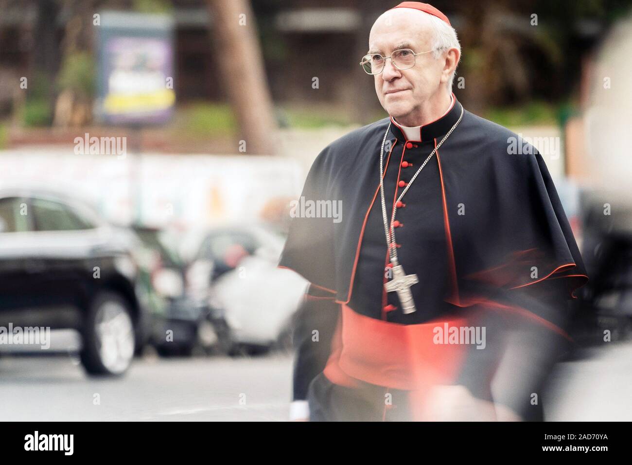 THE TWO POPES, Jonathan Pryce as Cardinal Bergoglio (before he was ...