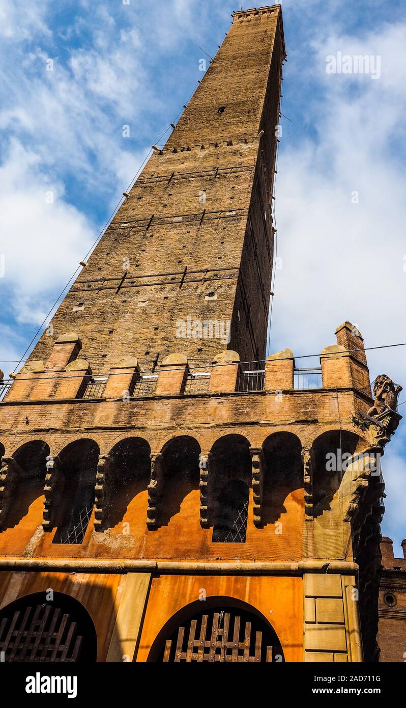 Due torri (Two towers) in Bologna (hdr Stock Photo - Alamy