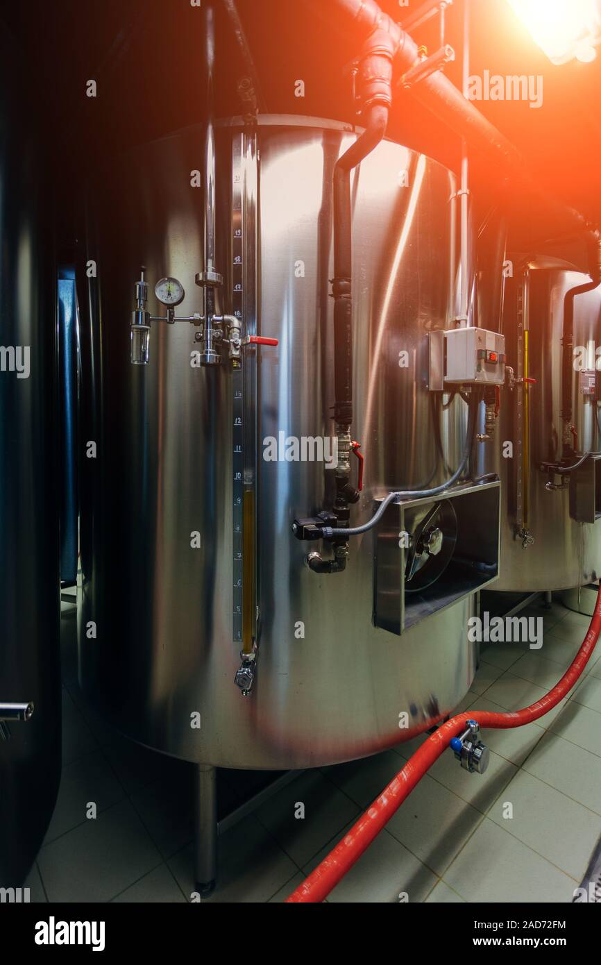 Small pressure gauge hi-res stock photography and images - Alamy