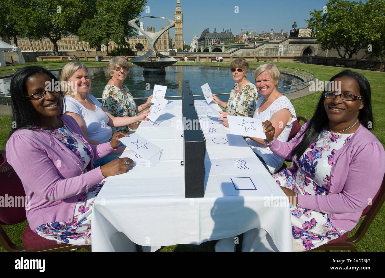 Twins gather to celebrate the 21st anniversary of research into twin ...