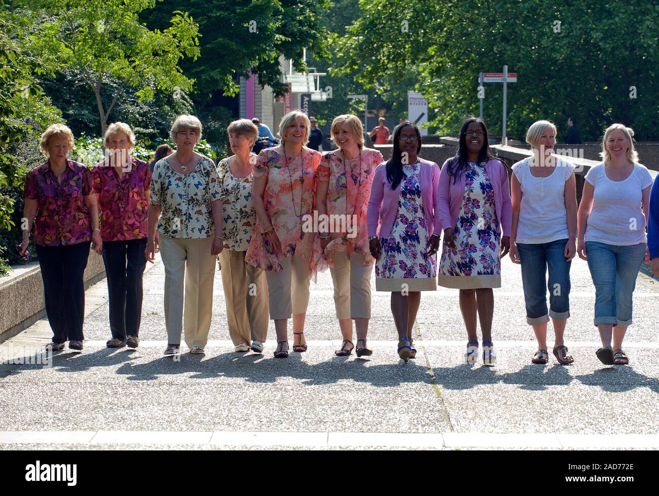 Medical health identical twins hi-res stock photography and images - Alamy