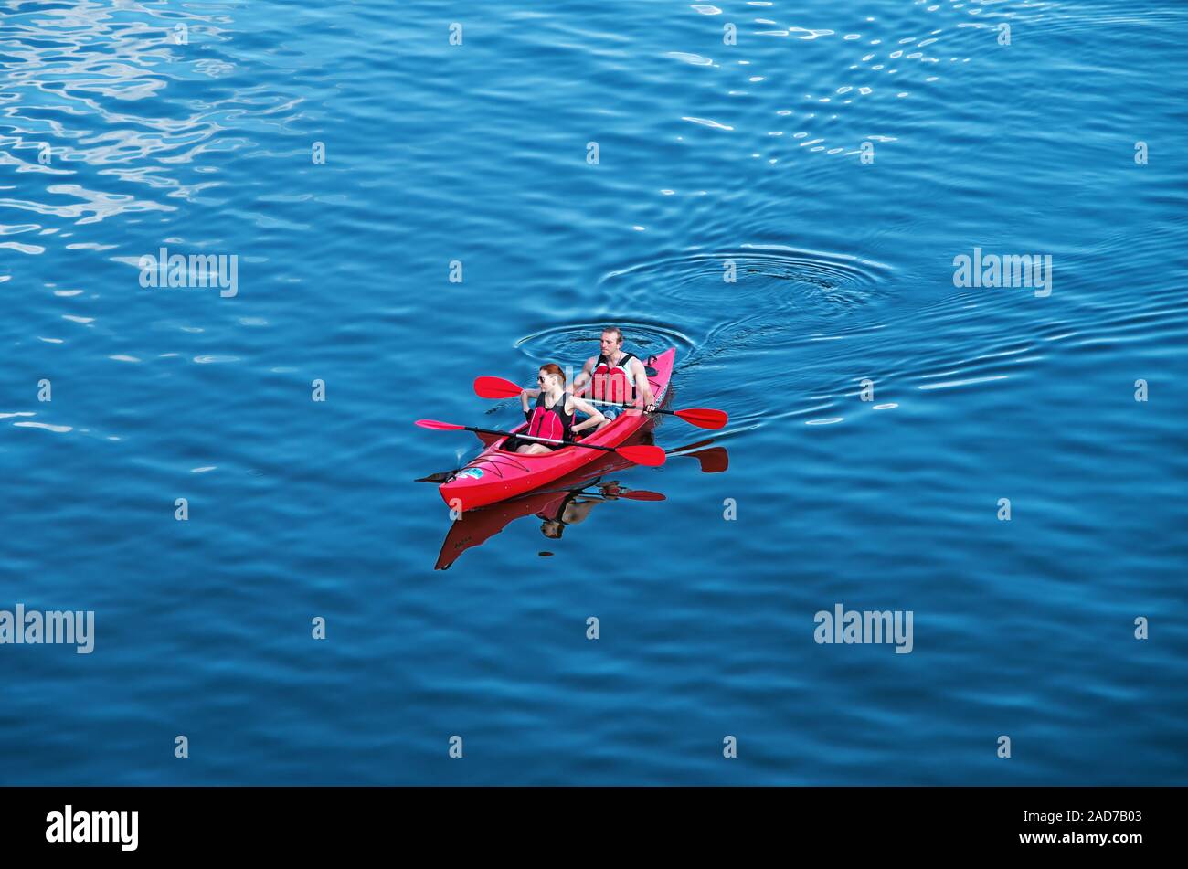 Husband and wife boating hi-res stock photography and images - Alamy