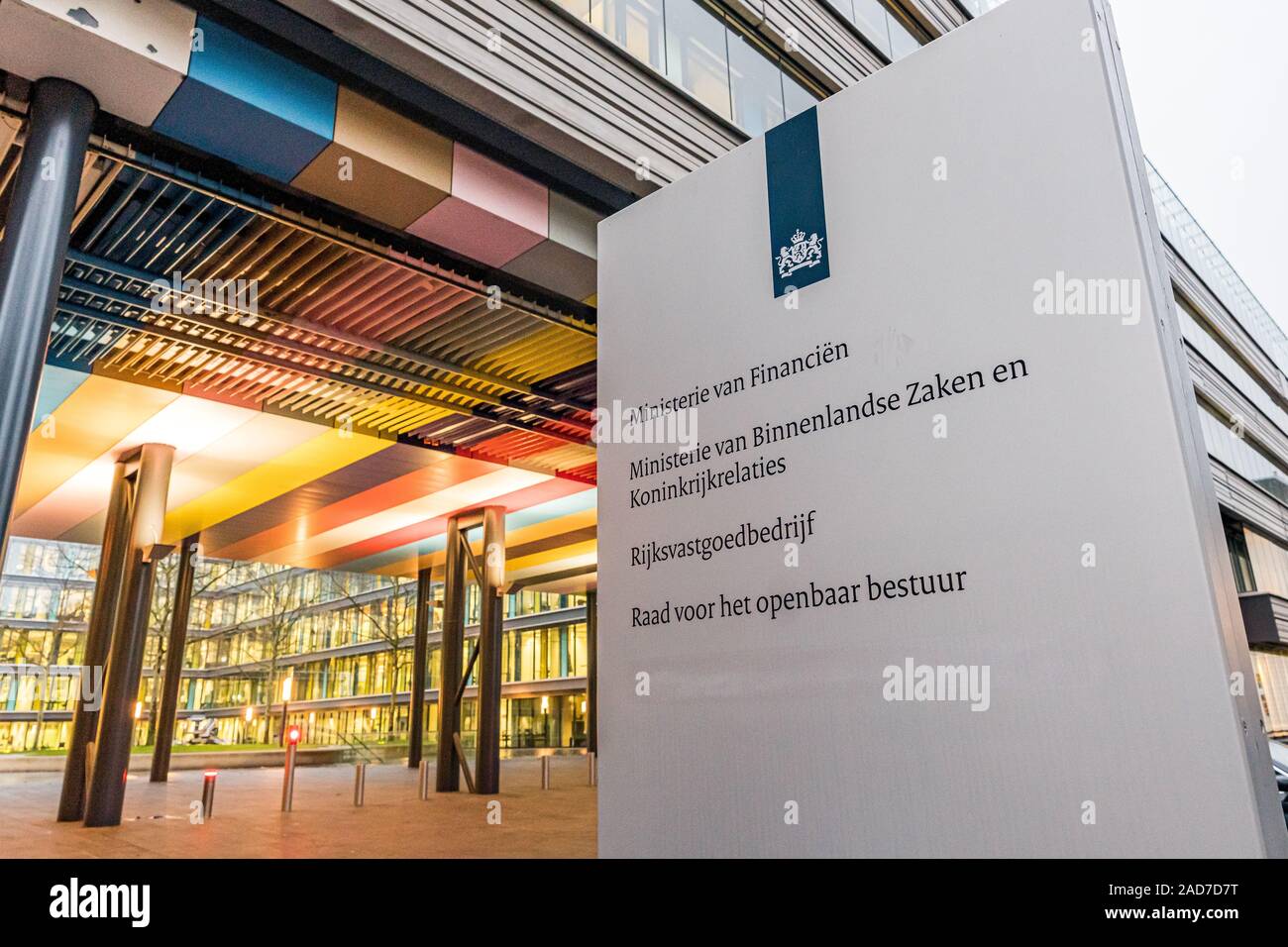 Ministerie van financien den haag hi-res stock photography and images ...