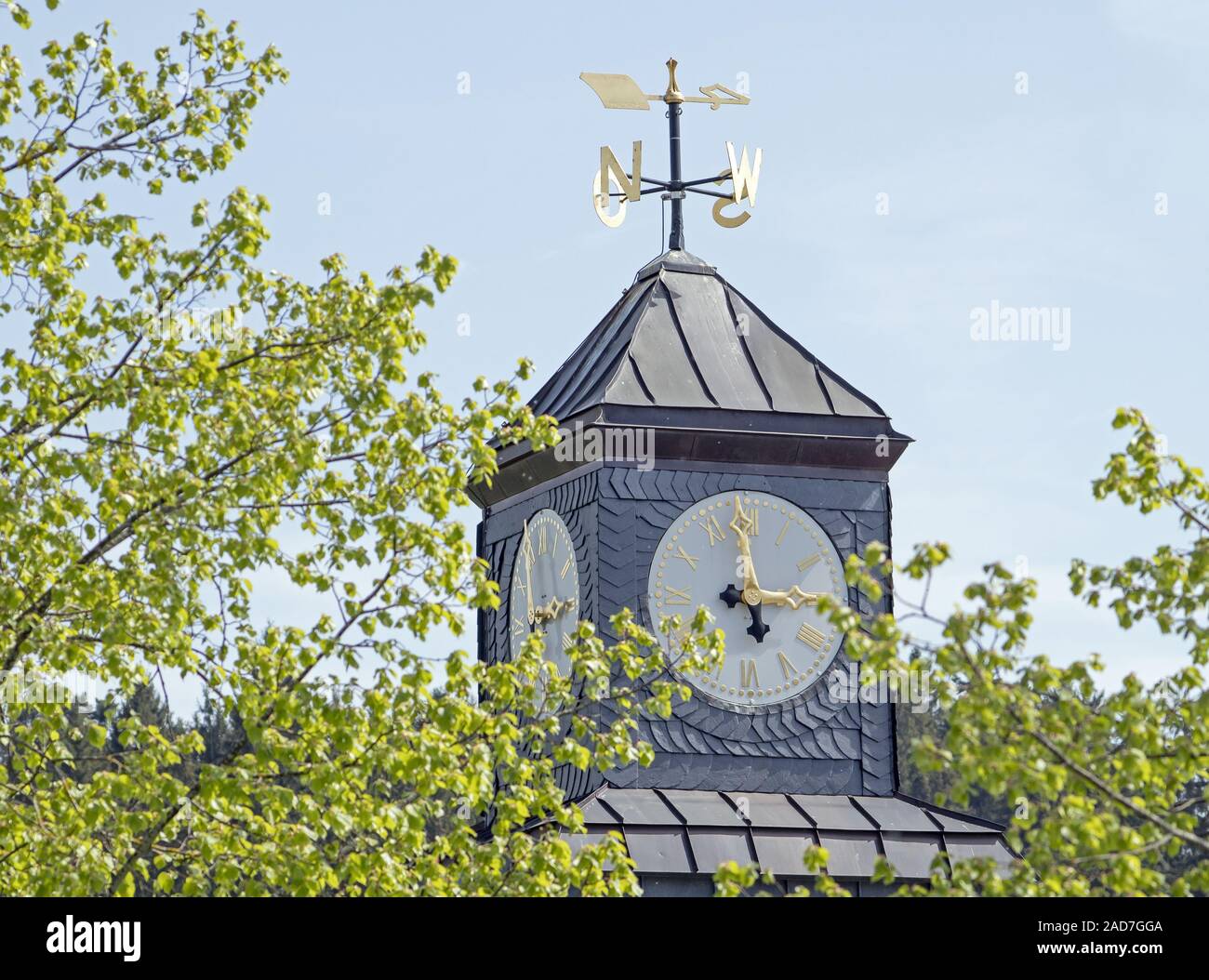 Turret clock hi-res stock photography and images - Alamy