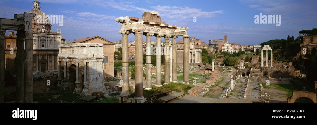 Ancient rome market square hi-res stock photography and images - Alamy