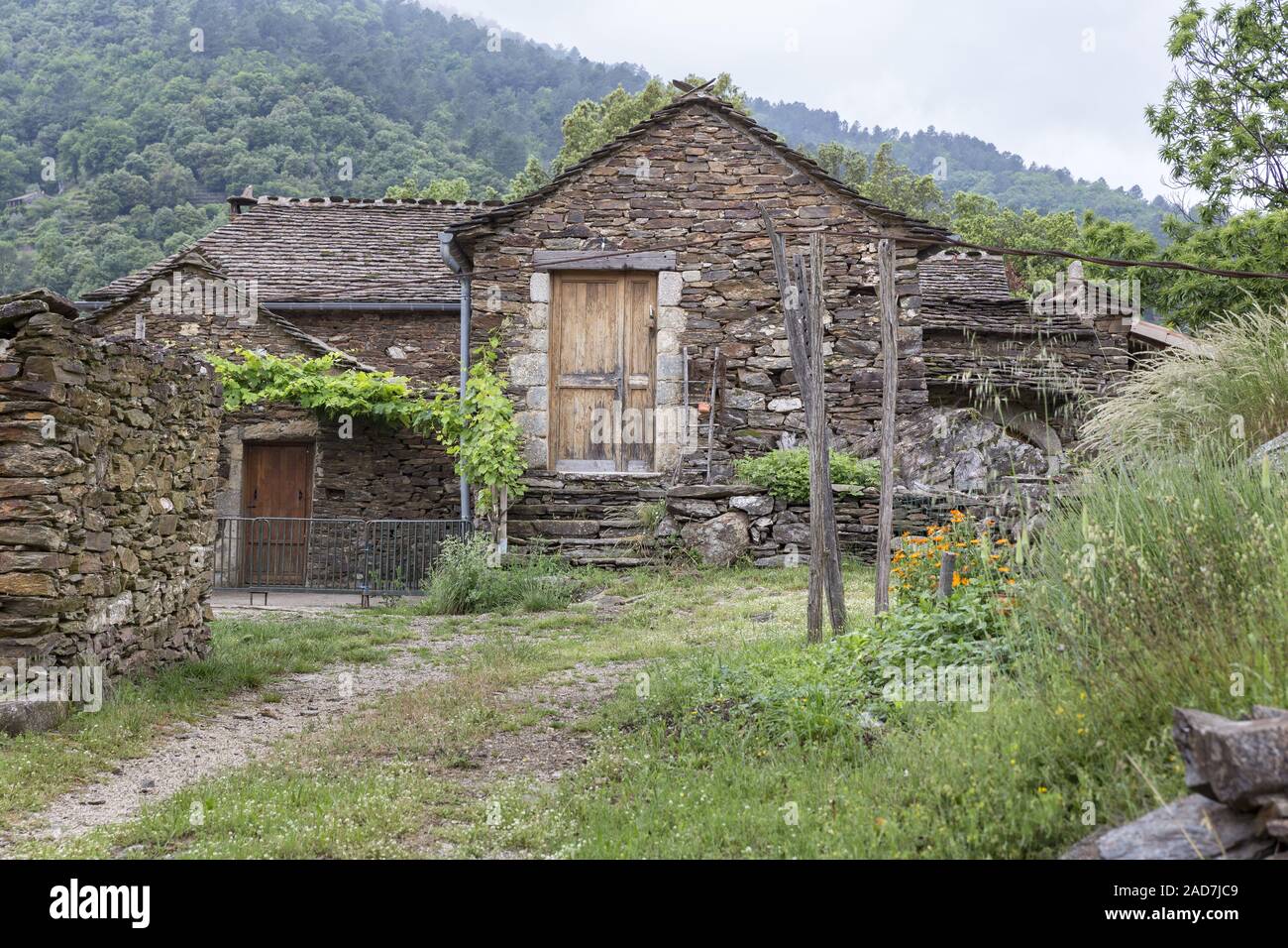 Typical farmhouse in the Ardeche, Southern France Stock Photo - Alamy