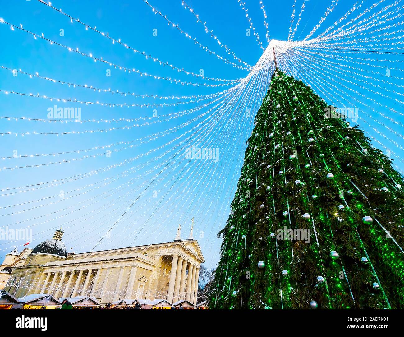 Christmas tree and Cathedral bell tower in Vilnius Advent reflex Stock ...