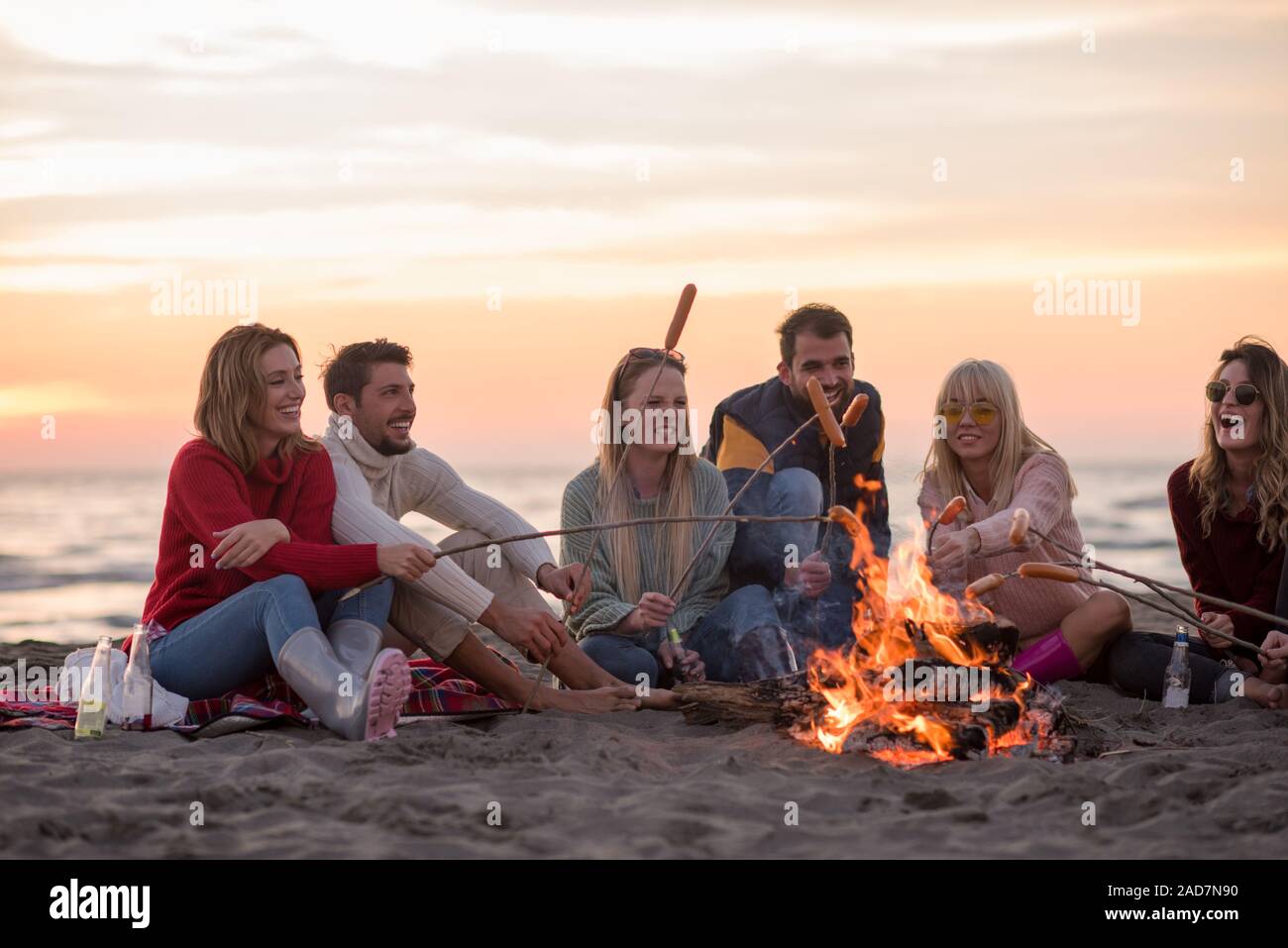 Diverse friends bonfire hi-res stock photography and images - Alamy