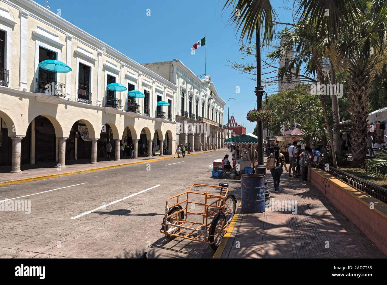 Stalls at the street festival in the Plaza de la Independencia the ...