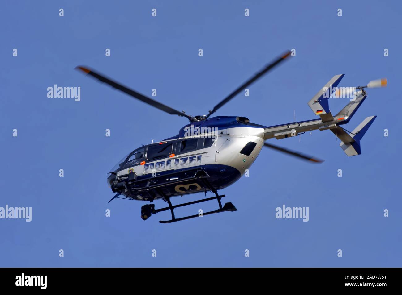 Police heli hi-res stock photography and images - Alamy