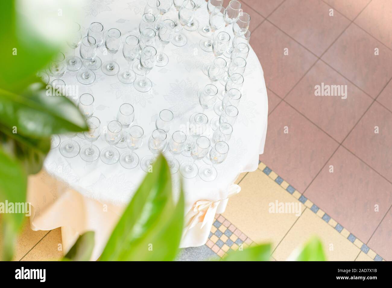 Aerial table hi-res stock photography and images - Alamy