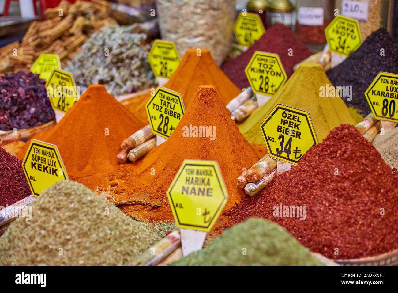 Turkey, Istanbul, Spice Bazaar turkish spices for sale Stock Photo - Alamy