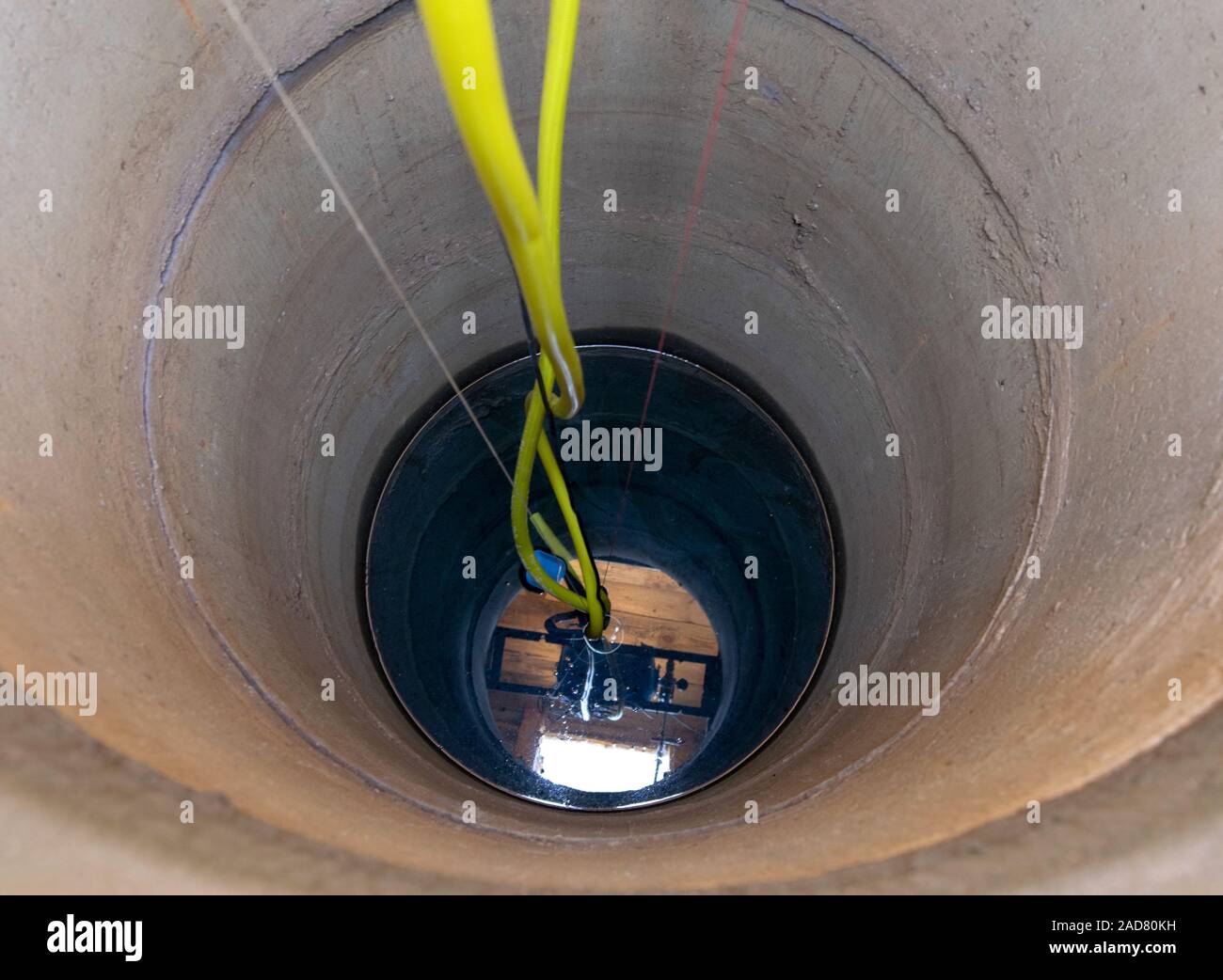 Well depth hi-res stock photography and images - Alamy