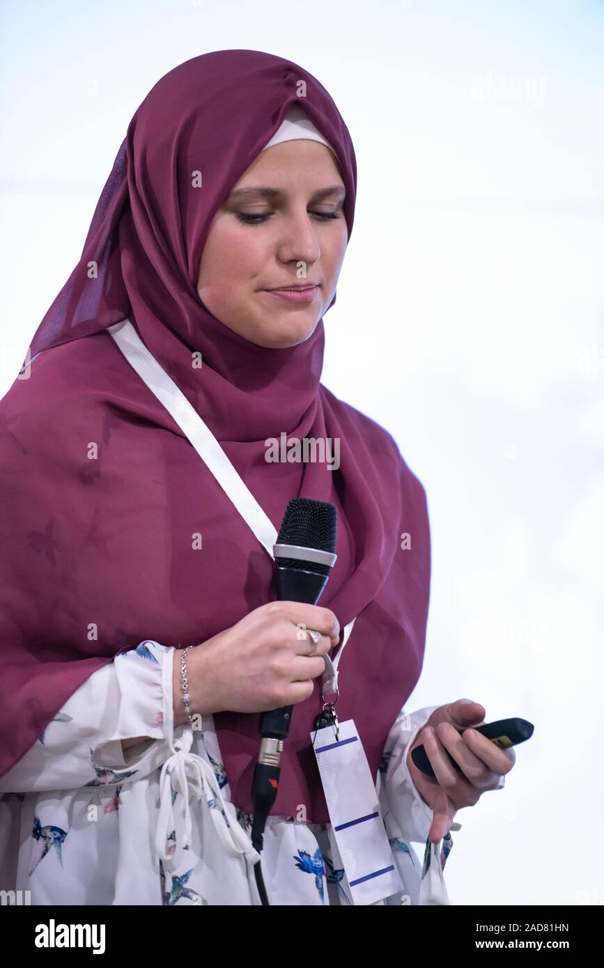 Muslim Businesswoman giving presentations at conference room Stock ...