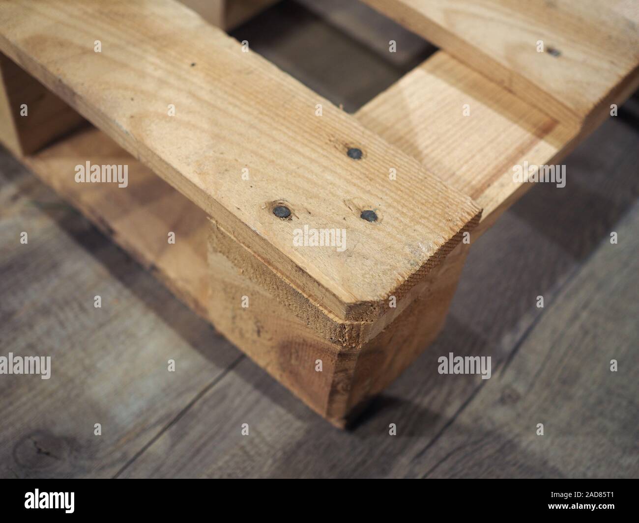 Wood skid hi-res stock photography and images - Alamy