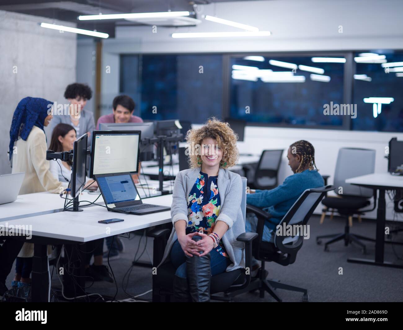 portrait of young female software developer Stock Photo - Alamy