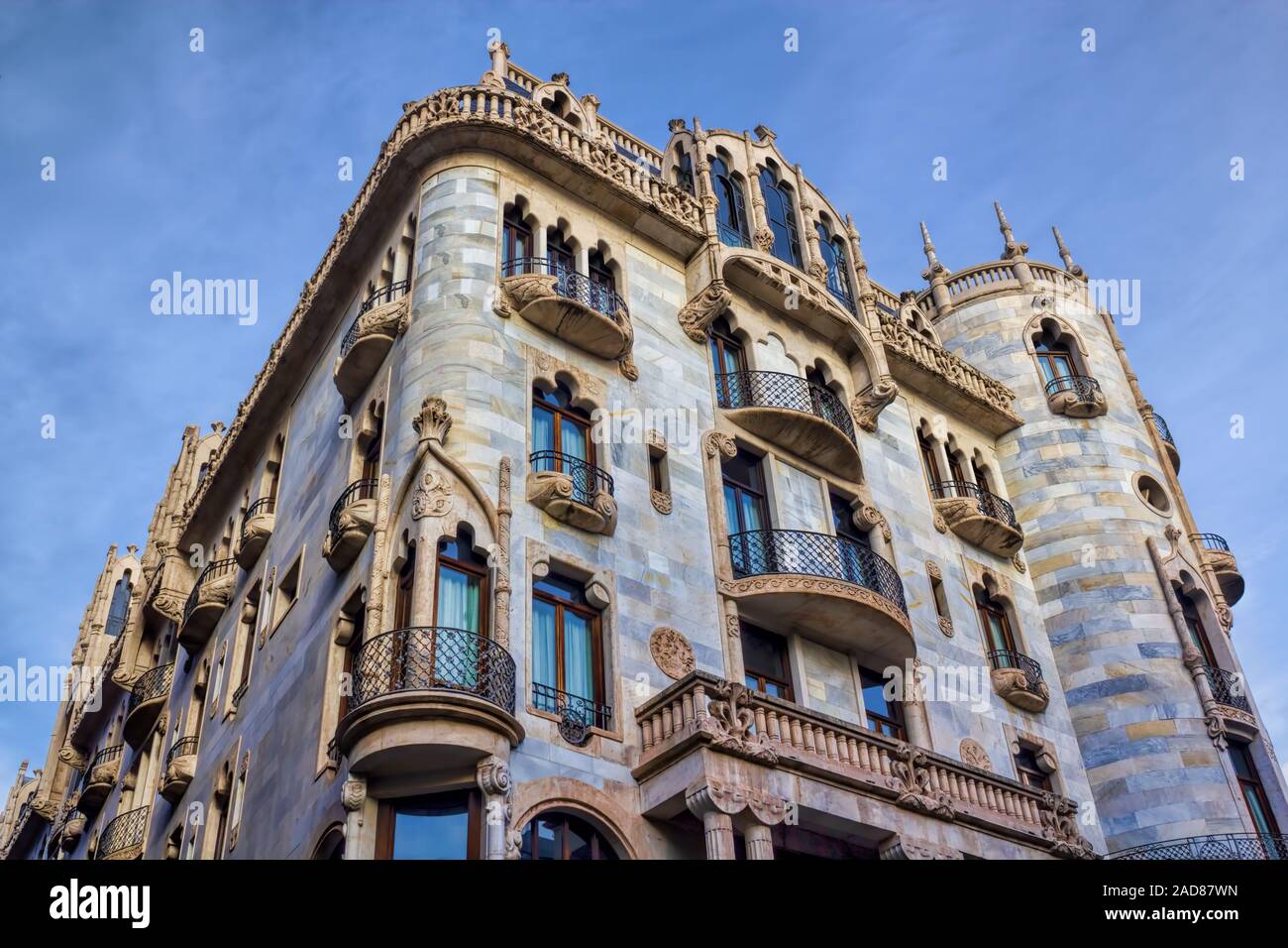 Renovated city building hi-res stock photography and images - Alamy