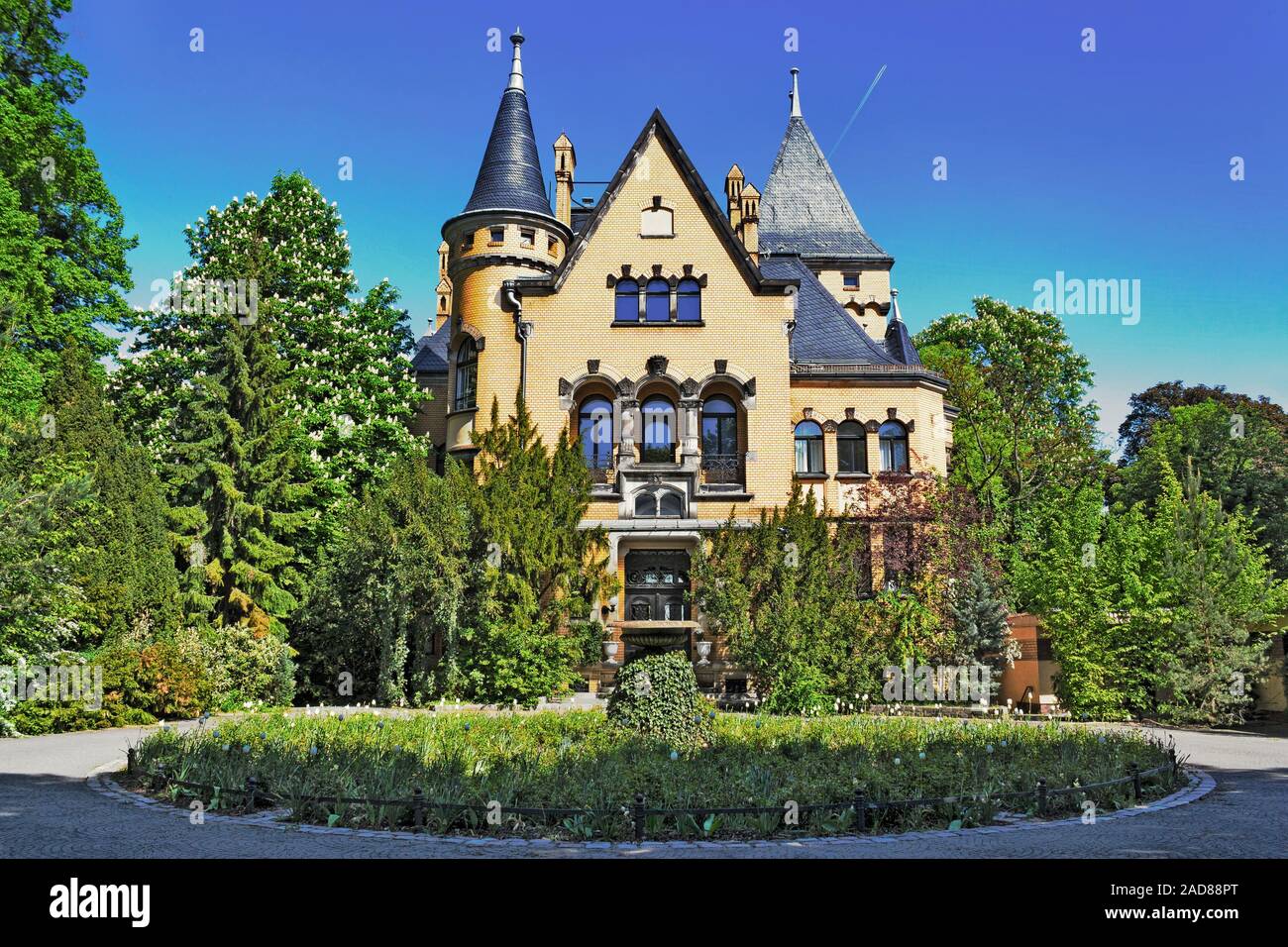 Old Villa Stock Photo - Alamy