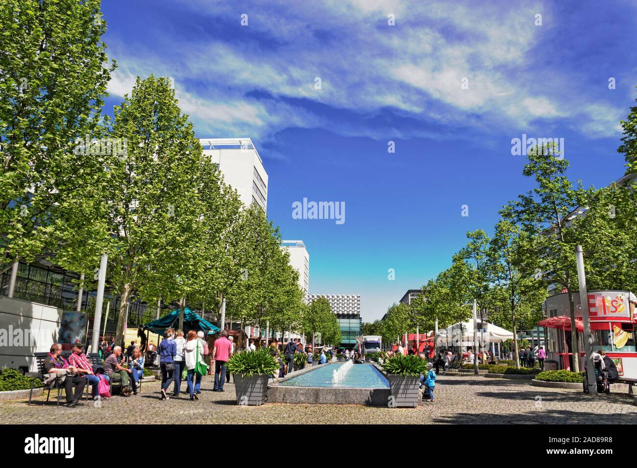 Street dresden hi-res stock photography and images - Alamy