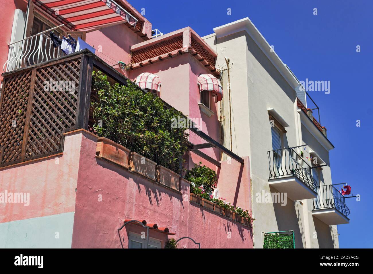 Capri houses hi-res stock photography and images - Alamy
