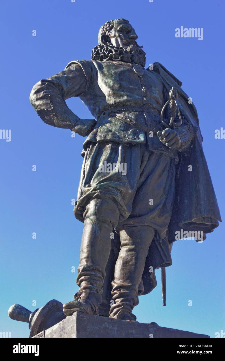 Jan pieterszoon coen statue hi-res stock photography and images - Alamy