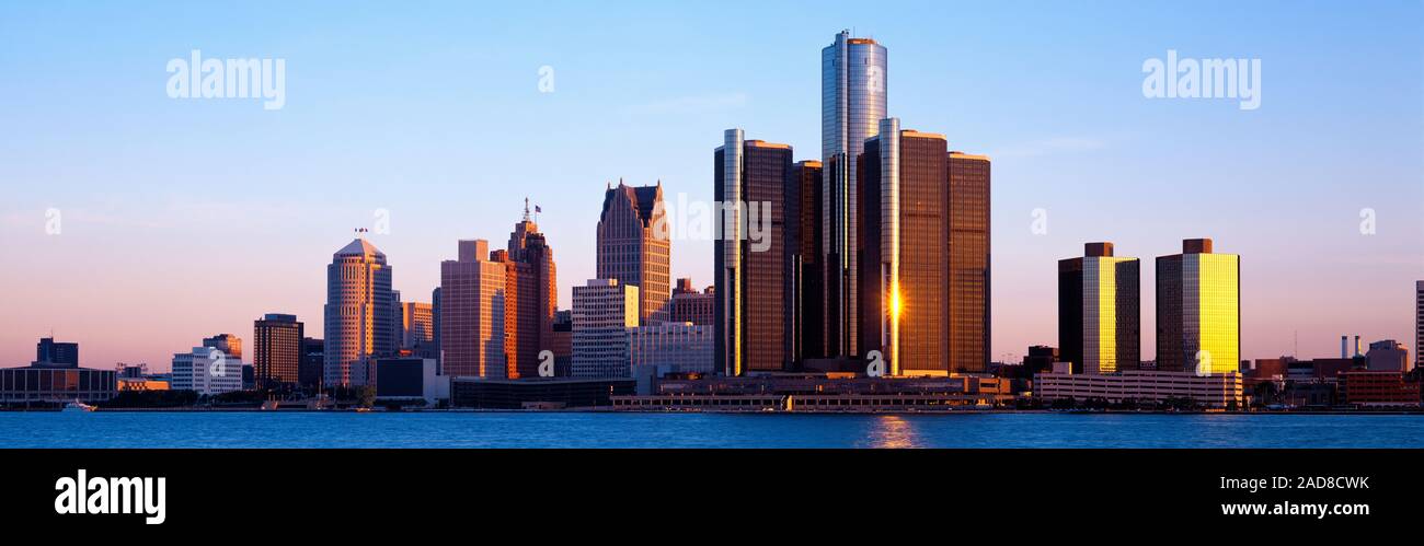 Detroit skyline with skyscrapers, Michigan, USA Stock Photo - Alamy
