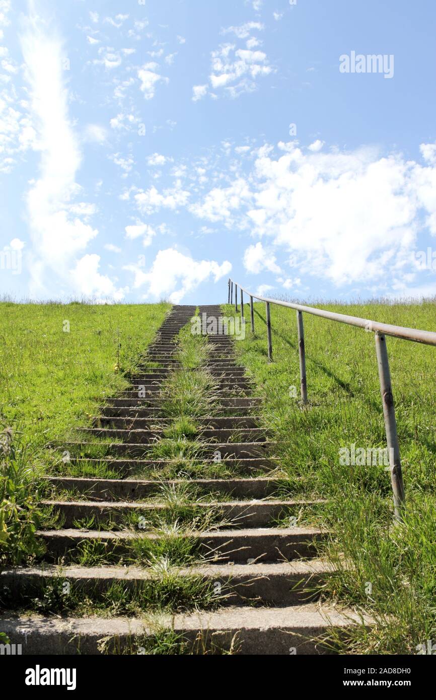 Sky and stairs hi-res stock photography and images - Alamy