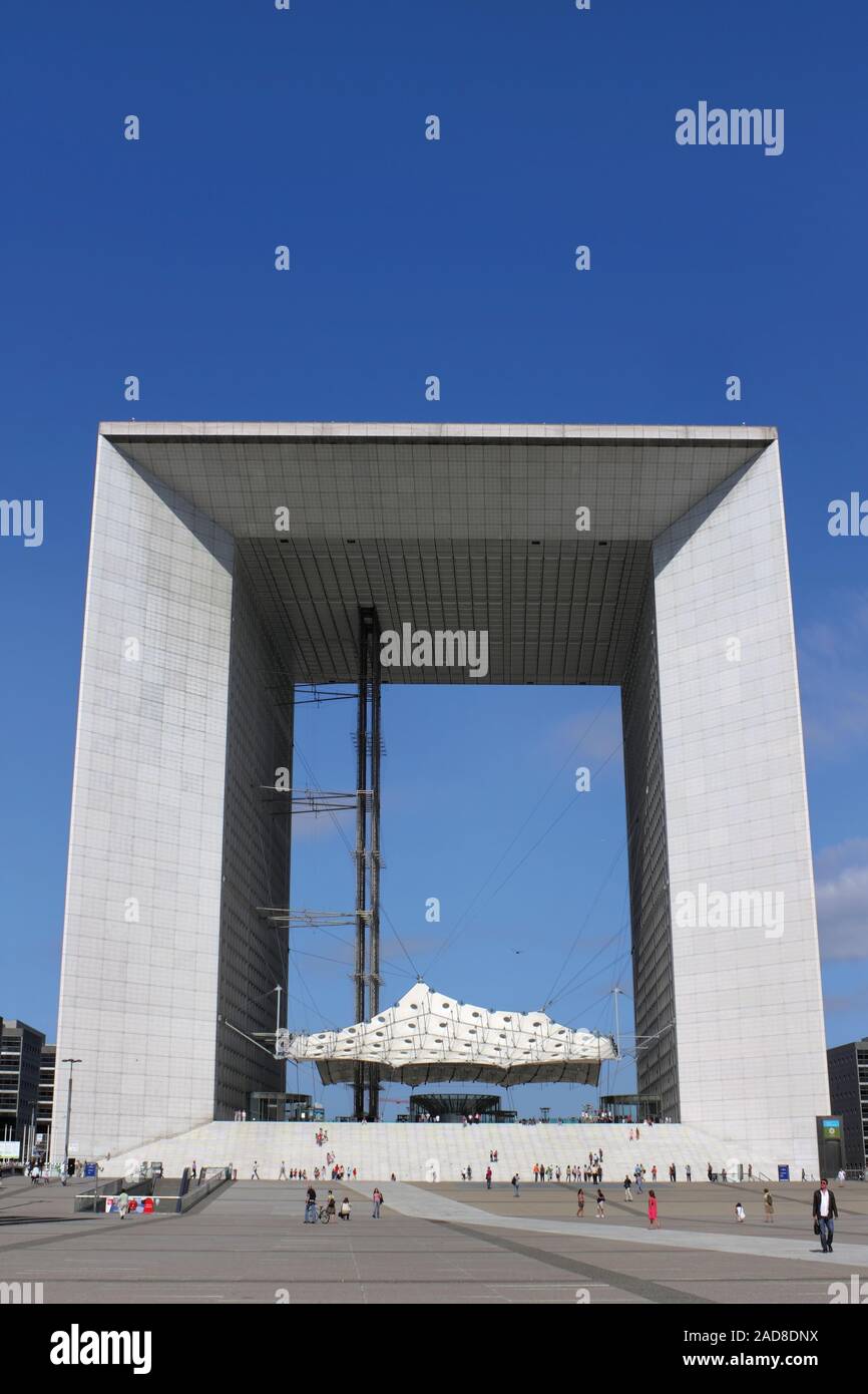 The grand arche hi-res stock photography and images - Alamy