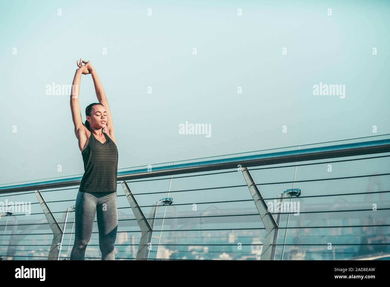 Upper body stretches hi-res stock photography and images - Alamy