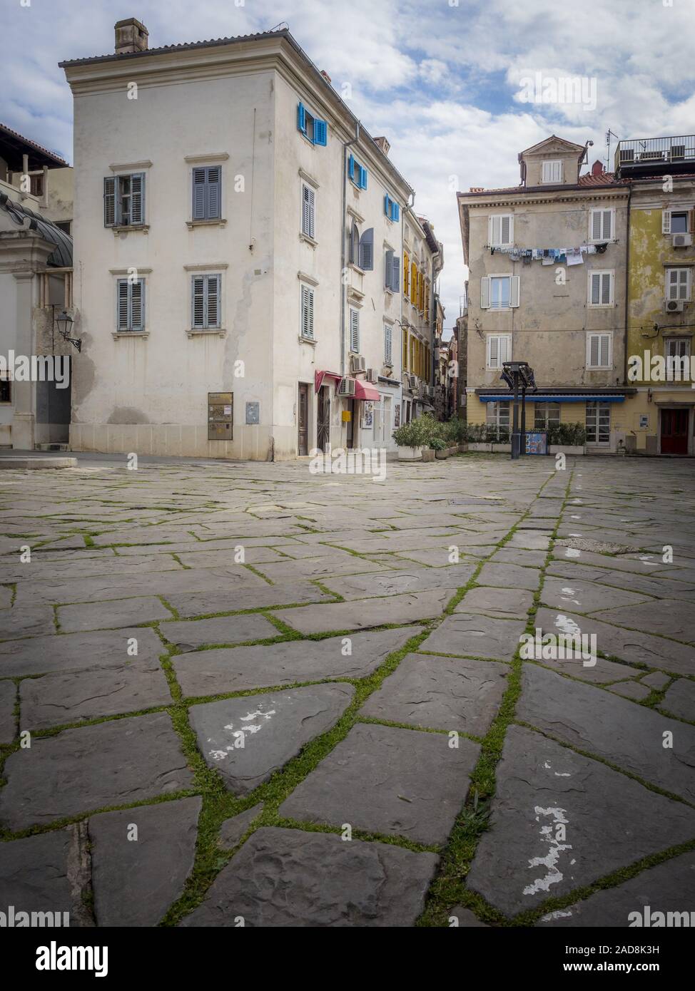 An old place hi-res stock photography and images - Alamy